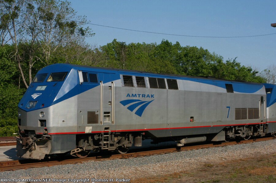Amtrak 7 P42DC